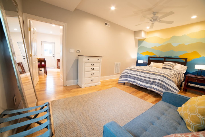 Spacious Apt Near Bridge W/fast Wifi, Parking - Chattanooga