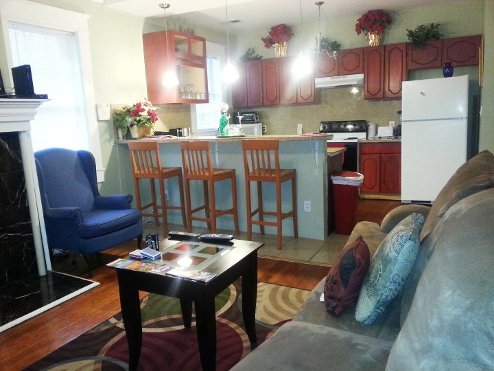 Awesome 3 Bedroom Home Near Downtown - Memphis, TN