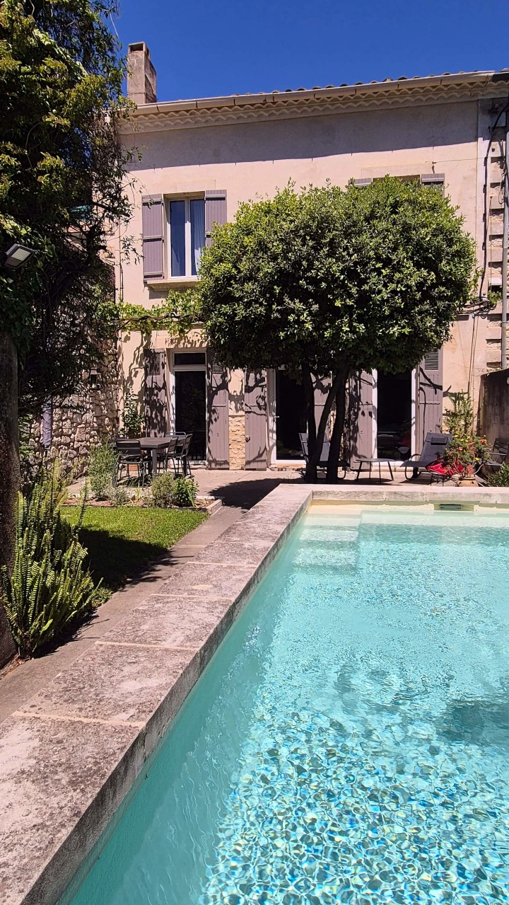 Grande Maison Familiale Piscine Privée Et Parking - Avignon