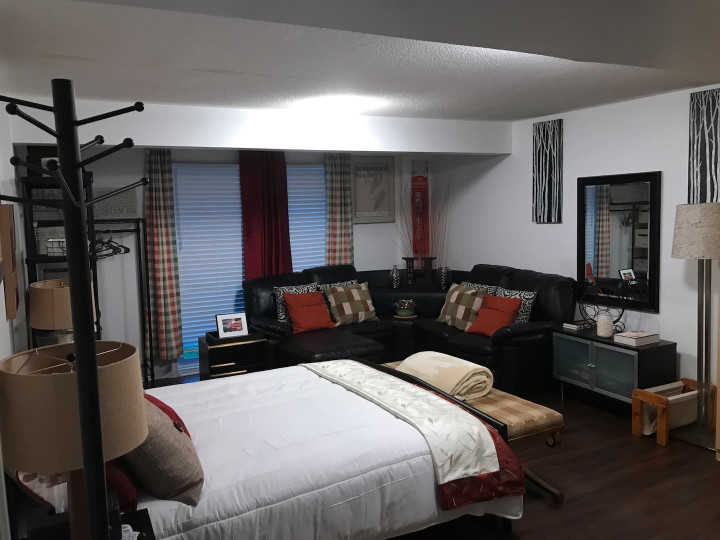 Studio Unit In Peterborough - Peterborough, ON, Canadà
