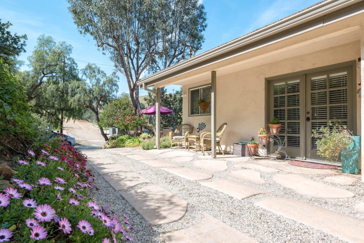 Lovely & Serene Private Entry Suite - Thousand Oaks, CA