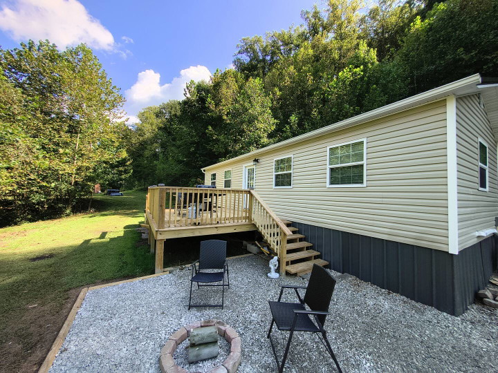 New Mountain Getaway With Hot Tub Unit B - Charleston, WV