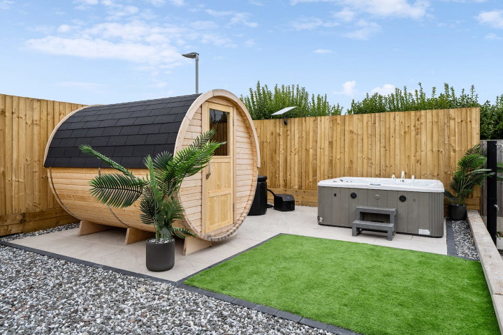 Luxury Spa Escape | Sauna | Hot Tub | Cold Plunge - Bournemouth