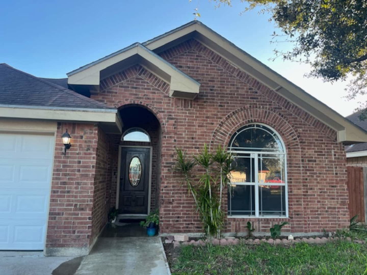 Casa Paz 
Cozy Home In  Convenient Location! - Mission, TX
