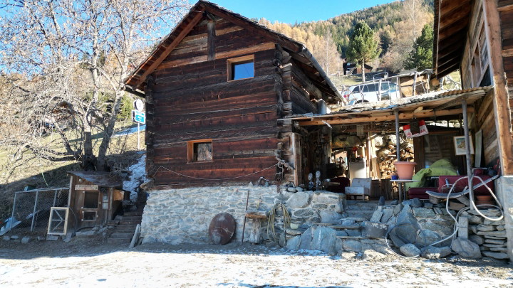 La Maison Sauvage ! L'étable Rénovée - Canton du Valais