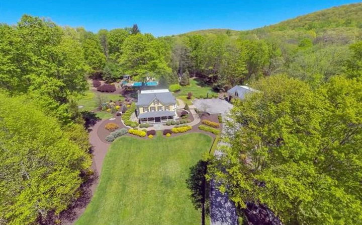 Bird Haven Farmhouse: Luxury Villa Living W/ Pool. - Yorktown, NY