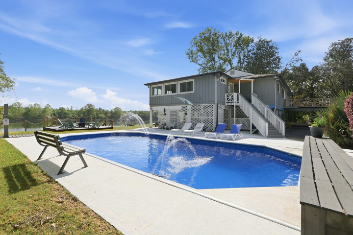 Lux Riverfront Retreat W/ Pool+dock+kayaks+firepit - Augusta, GA
