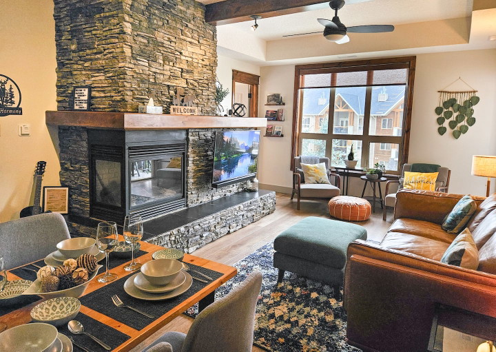 Nature's Harmony | Sable Ridge · Hot Tub & Pool - Radium Hot Springs