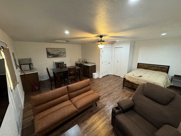 Best Value, Studio Apartment Close To Downtown. - Midland, TX