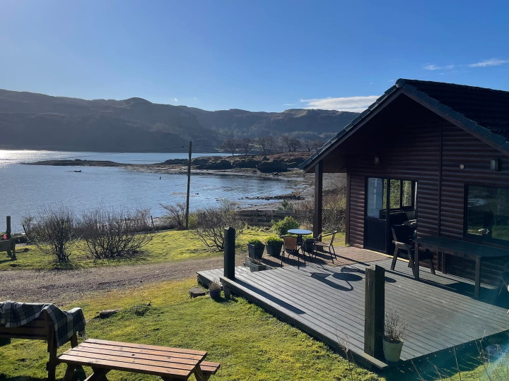 Horseshoe Bay Chalet With Stunning Sea Views - Isle of Mull