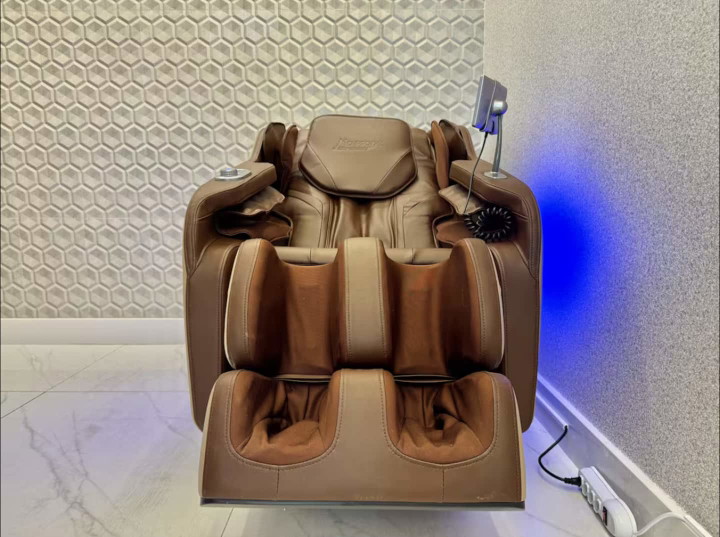Feet In The Sand With Massage Chair - Vila Velha