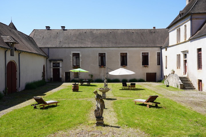 Château Privatif, Bourgogne, Côte D'or - Beaune