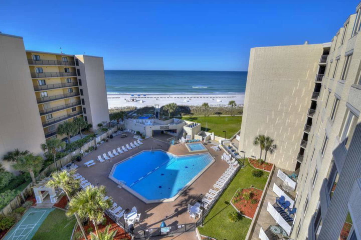 Cozy Studio On The Beach With Beachchairs For 2 - Florida