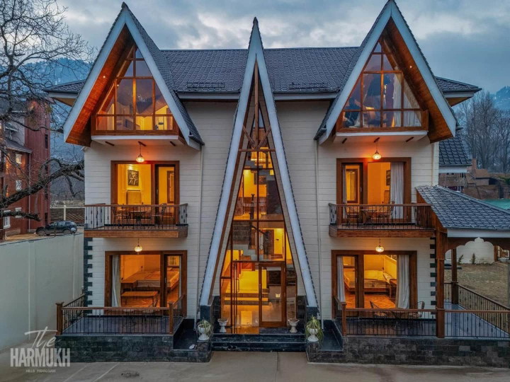 Luxury 1 Bedroom | River And Mountain Views - Pahalgam