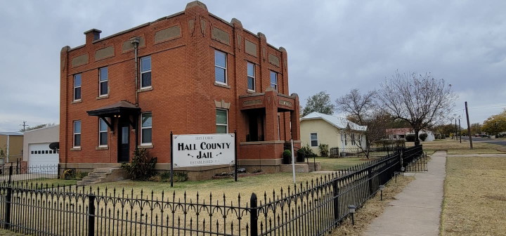 Converted Historic Jailhouse - Memphis, TX