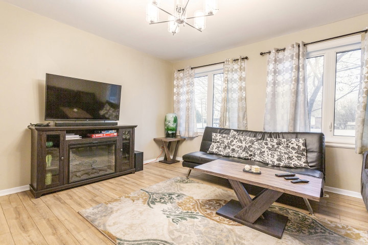 Duplex Calme Et Confortable. Parfait Pour Tout Le Monde ! - Longueuil
