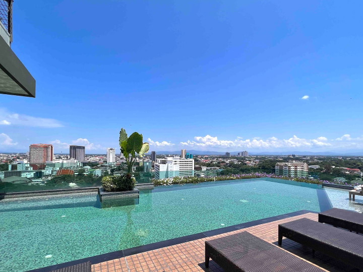 Astra Boutique Condo On Changkang Road With Bathtub And Infinity Pool On The 11th Floor - Chiang Mai