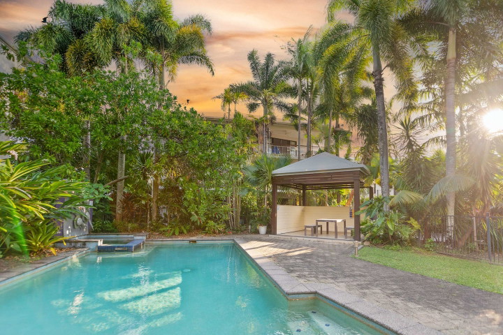 Cairns Hideaway - Pool And Spacious - Cairns