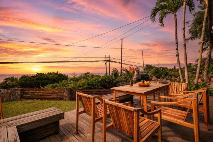 Ocean-view Kona Retreat Sleeps 16 + Beach Gear - Kailua-Kona, HI