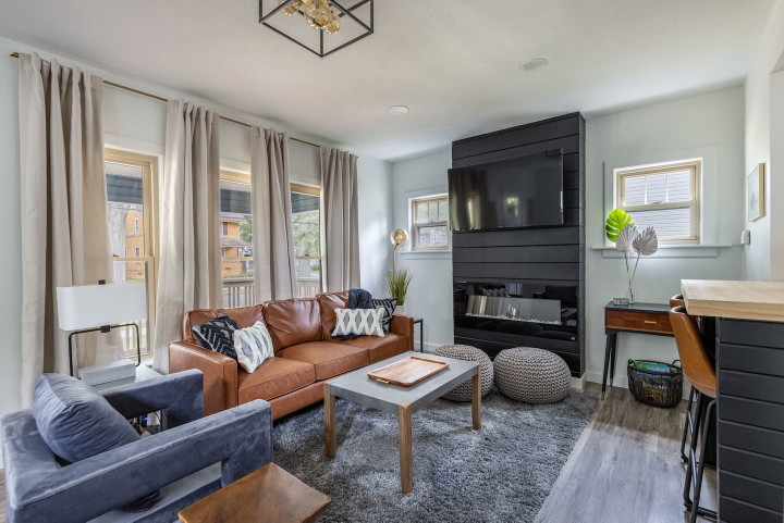 The Akron Retreat | Modern 3-bedroom Oasis - Akron, OH