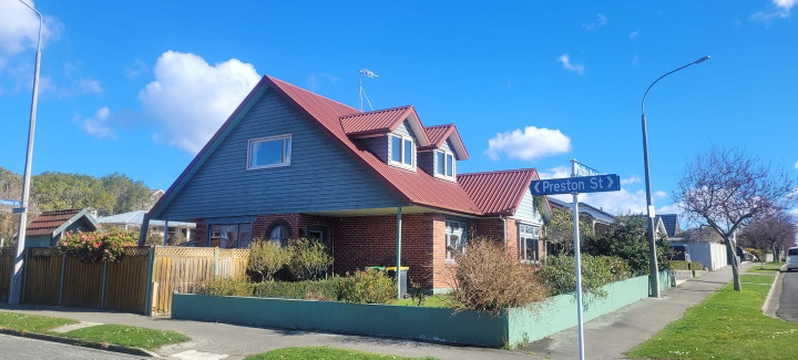 4-bedroom Home, Dual Living & Walk To Beach/town - Timaru