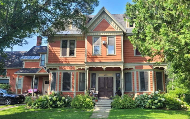Waterbury Village Apartment - Waterbury Village Historic District