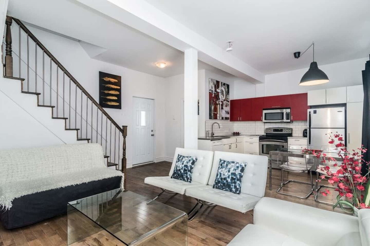 Old Montreal House 2bdrm With Free2 Car Parking - Montreal