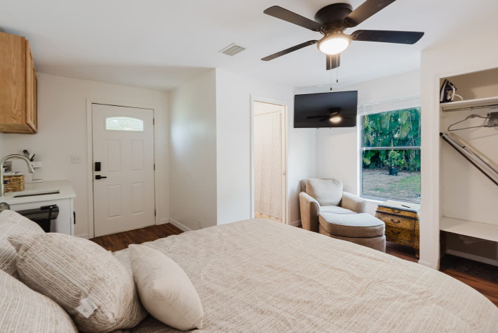 Cozy Suite-private Entry & Bathroom Beach & Dining - Stuart, FL