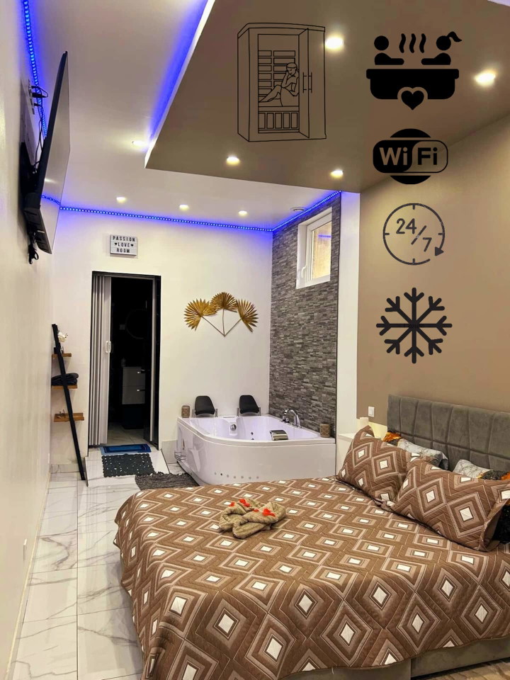 Suite Gold Amaryllis Sauna, Jacuzzi & Ac - Béziers