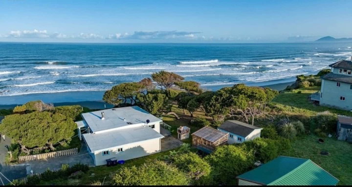 Ocean Front Cottage W/hot Tub - Oregón