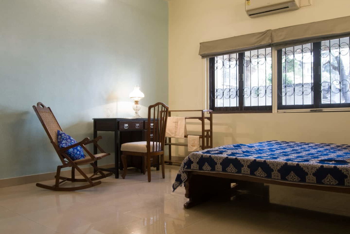 Private 1bhk On Grounds Of A Charming Bungalow - Mumbai