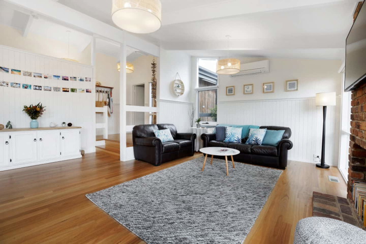 Enchanting Capel Cottage - A Stroll To The Beach! - Melbourne