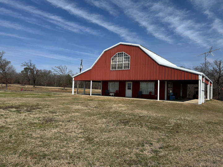 Country Farm Getaway! - Mount Pleasant, TX