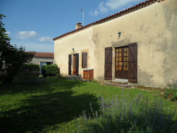 Les Tuiliers : Gîte à La Campagne - Biron
