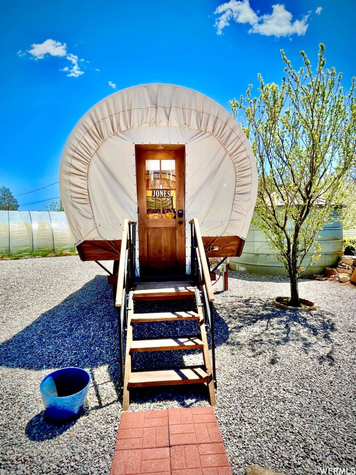 Pioneer Wagonsunique Glamping - Monticello, UT