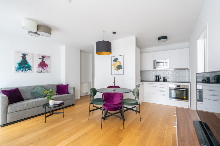 Flowing 1br Suite By Hm -