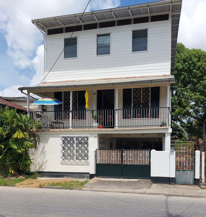 Spacious Authentic Home - Paramaribo
