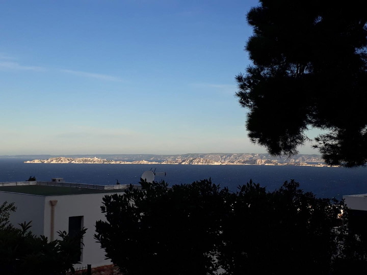 Maison Entièrement Rénovée Par Achitecte - Marseille