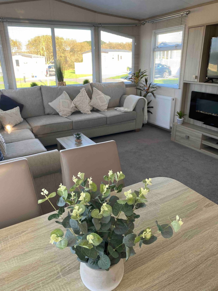 No 19 - Modern And Contemporary Static Caravan. - Newquay
