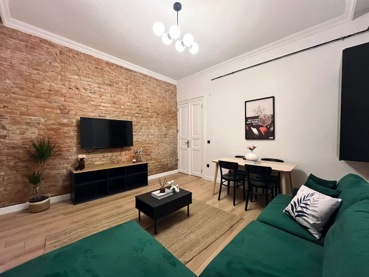 Charming 2br Ac In Center - Estambul