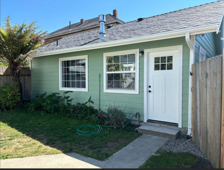 Garden Cottage - Eureka, CA