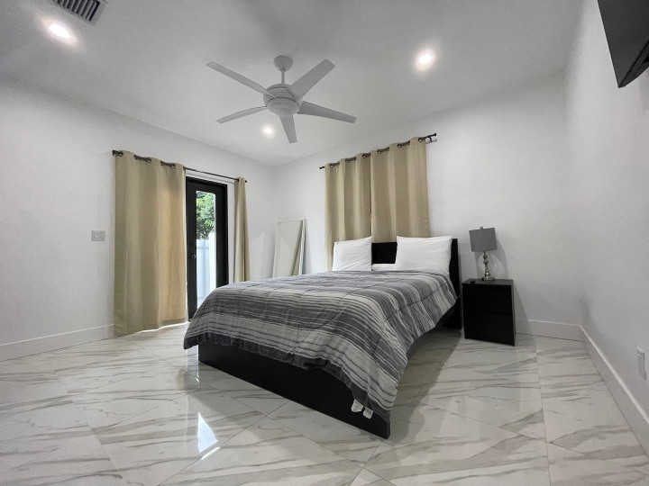 Modern Comfortable Studio. Private Parking - Miami