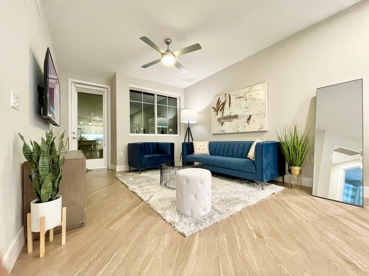 Oc County King Bed 1b1b Apt - Tustin, CA