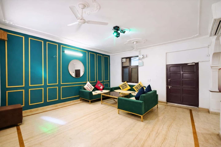 10. 2bhk Spaces Family, Friends, Relax  By  Instay - Ghaziabad