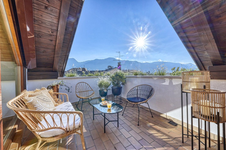 Panoramic Penthouse With Sunny Terrace Near Merano - Lana