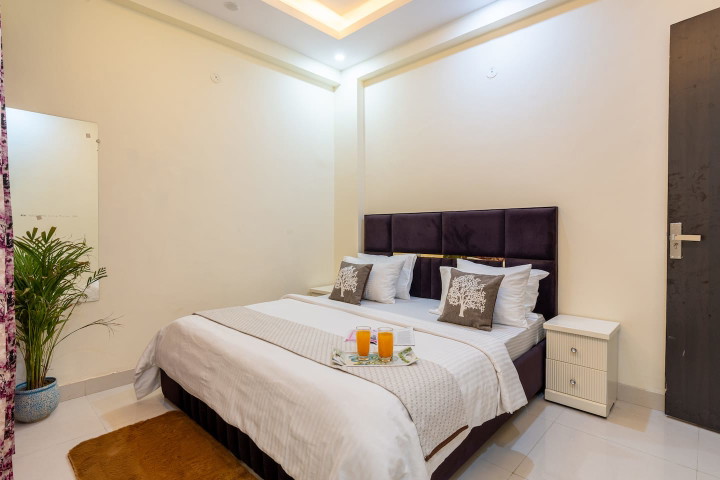 Homlee-vasundhara 3bhk Flat- Kitchen-parking-lift - Ghaziabad