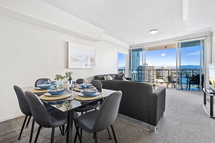 2 Bed 1 Bath Unit At Chevron Renaissance - Q Stay - Surfers Paradise