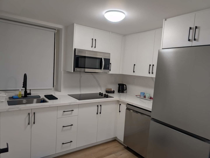 Homey Suite - Mississauga