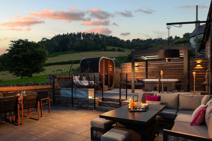 Luxury Barn With Hot Tub And Sauna - Dog Friendly - Llangollen
