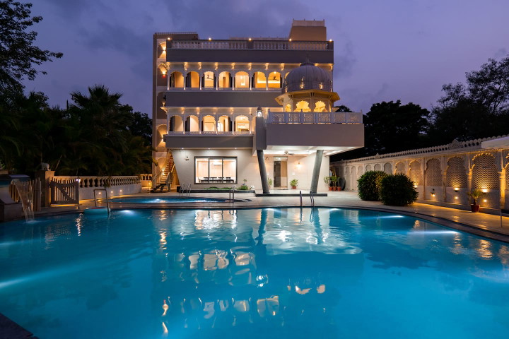 Twin Pool 6bhk Villa | Sleep 20+ | Fatehsagar Lake - Udaipur